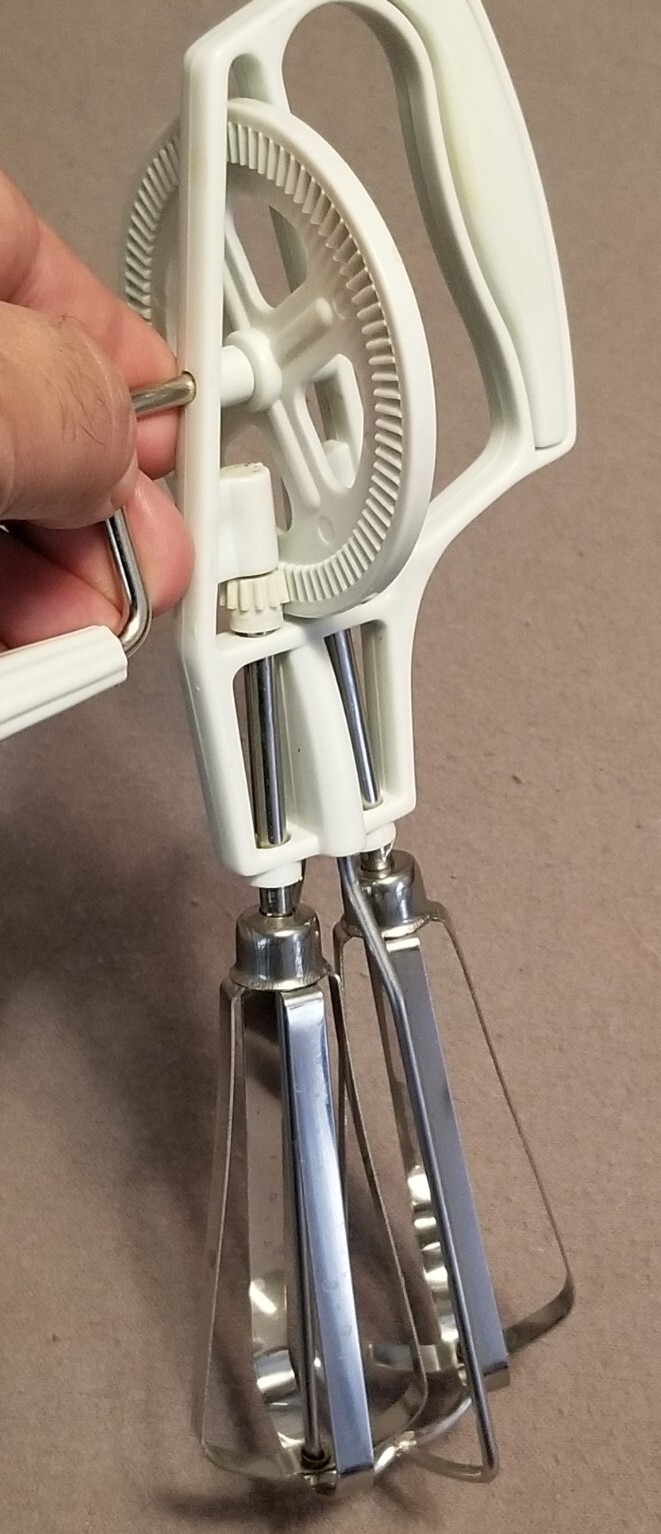 Manual Hand Mixer Manual Operation Plastic Handle And Stainless Steel ...