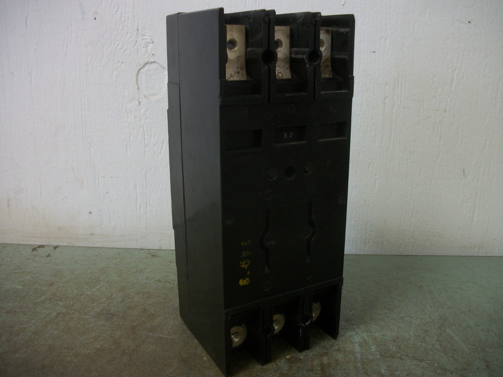 GE TFK CIRCUIT BREAKER TFK236F000 225AMP 600VOLT 3POLE W/225A TRIP | eBay