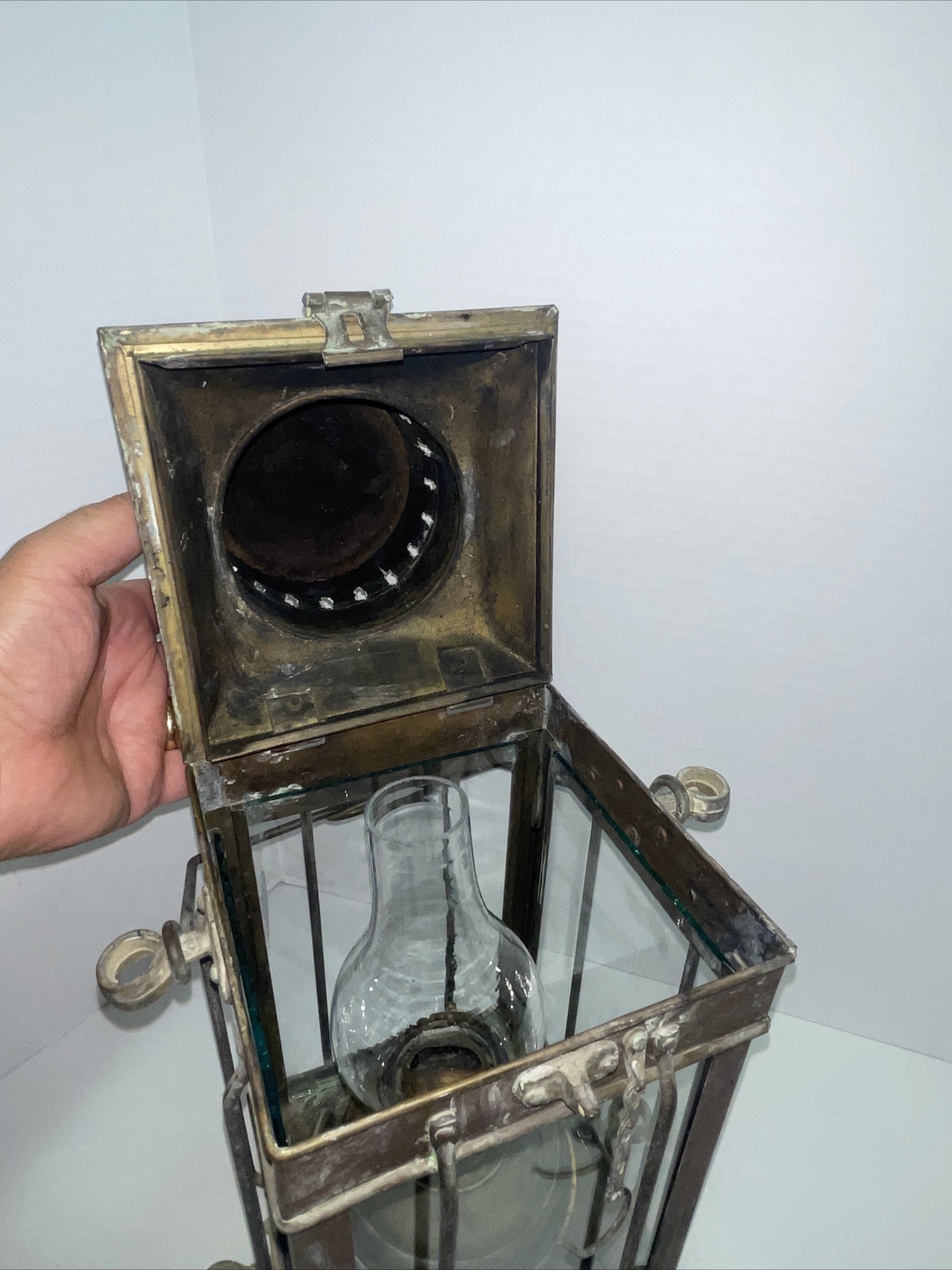 VINTAGE NEPTUNE NR NAUTICAL MARITIME NAUTICAL SHIP BOAT OIL LAMP BRASS ...