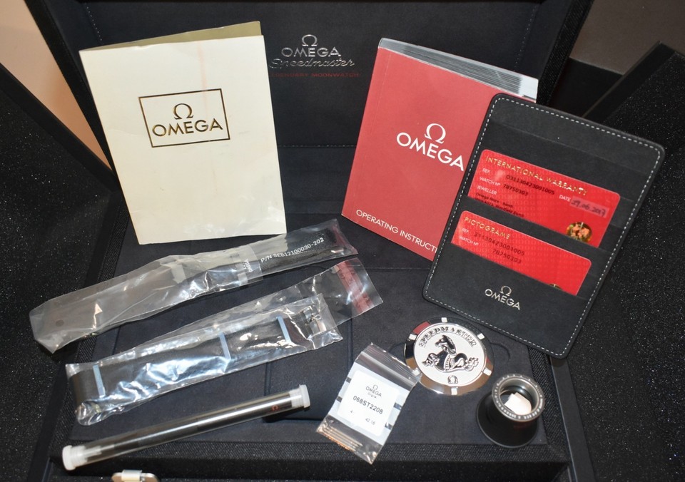 Authentic OEM OMEGA SPEEDMASTER MOONWATCH BOX COMPLETE SET + 2 Straps ...