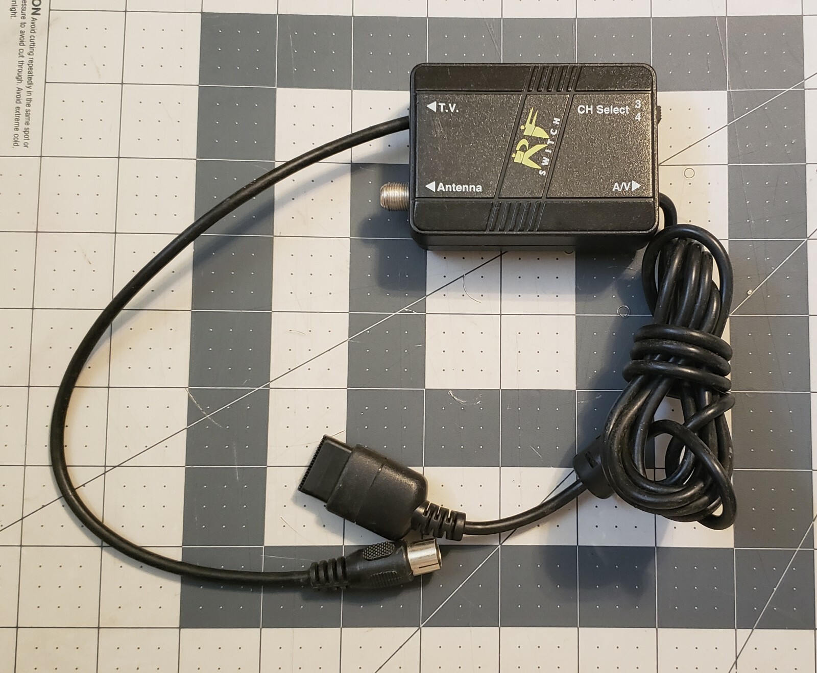 RF Switch Coaxial Video Game TV Box Adapter Converter | Video Converter