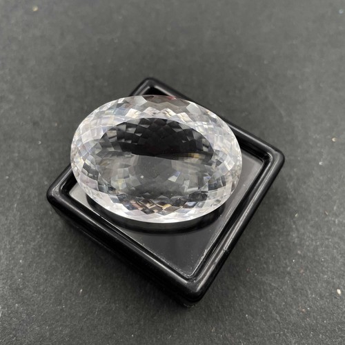 Natural Jumbo Crystal Quartz Oval Cut Flawless Gemstone 27*36 MM 90 CT ...