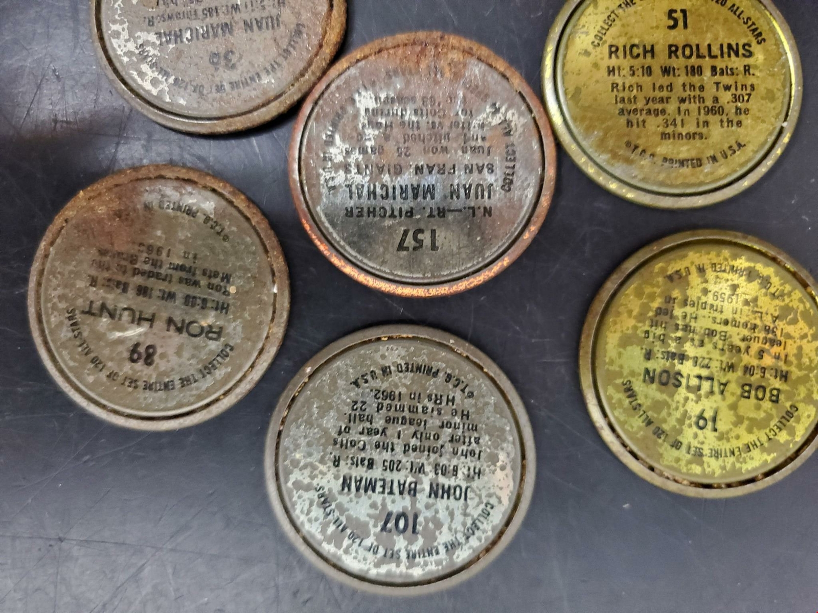Vintage Collection 9 Topps Baseball Metal Coins/Bottle Caps Collectible ...