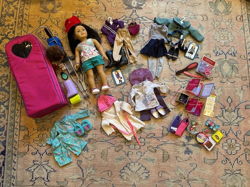 American Girl Doll Truly Me 25 retired huge lot clothes, accessories ...