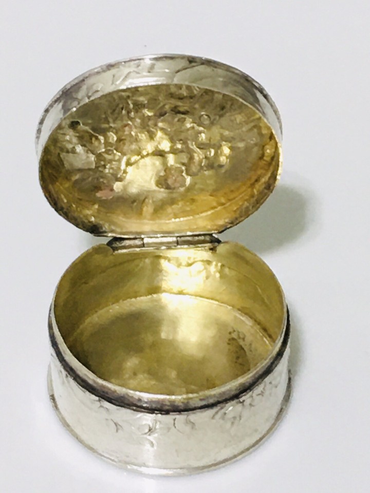 Antique 19th Germany Rare Gilt 800 Silver Box Round Shape Cupid Decor ...