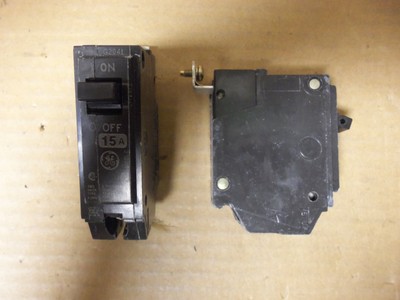 LOT OF 10 GE THQB THQB1115 1 Pole 15 Amp 240 volt Circuit Breaker New ...
