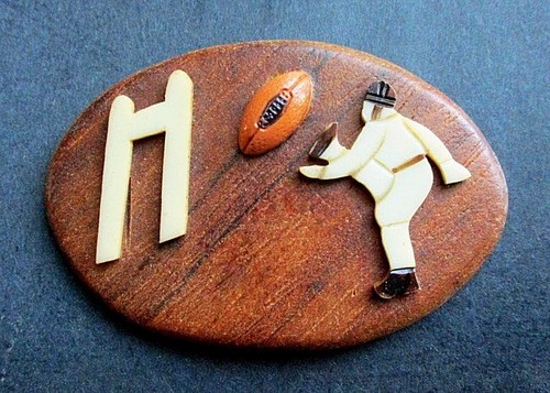VINTAGE 1930'S CELLULOID - WOOD FOOTBALL THEME BROOCH | eBay