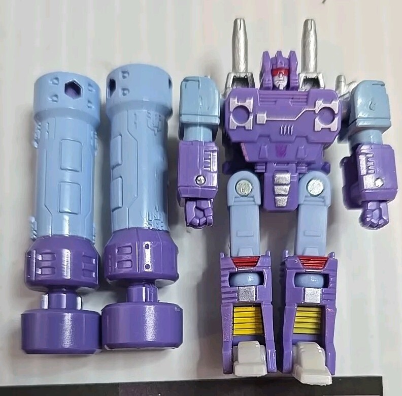 Hasbro Transformers Studio Series 86 Rumble Blue & Frenzy Red Action ...