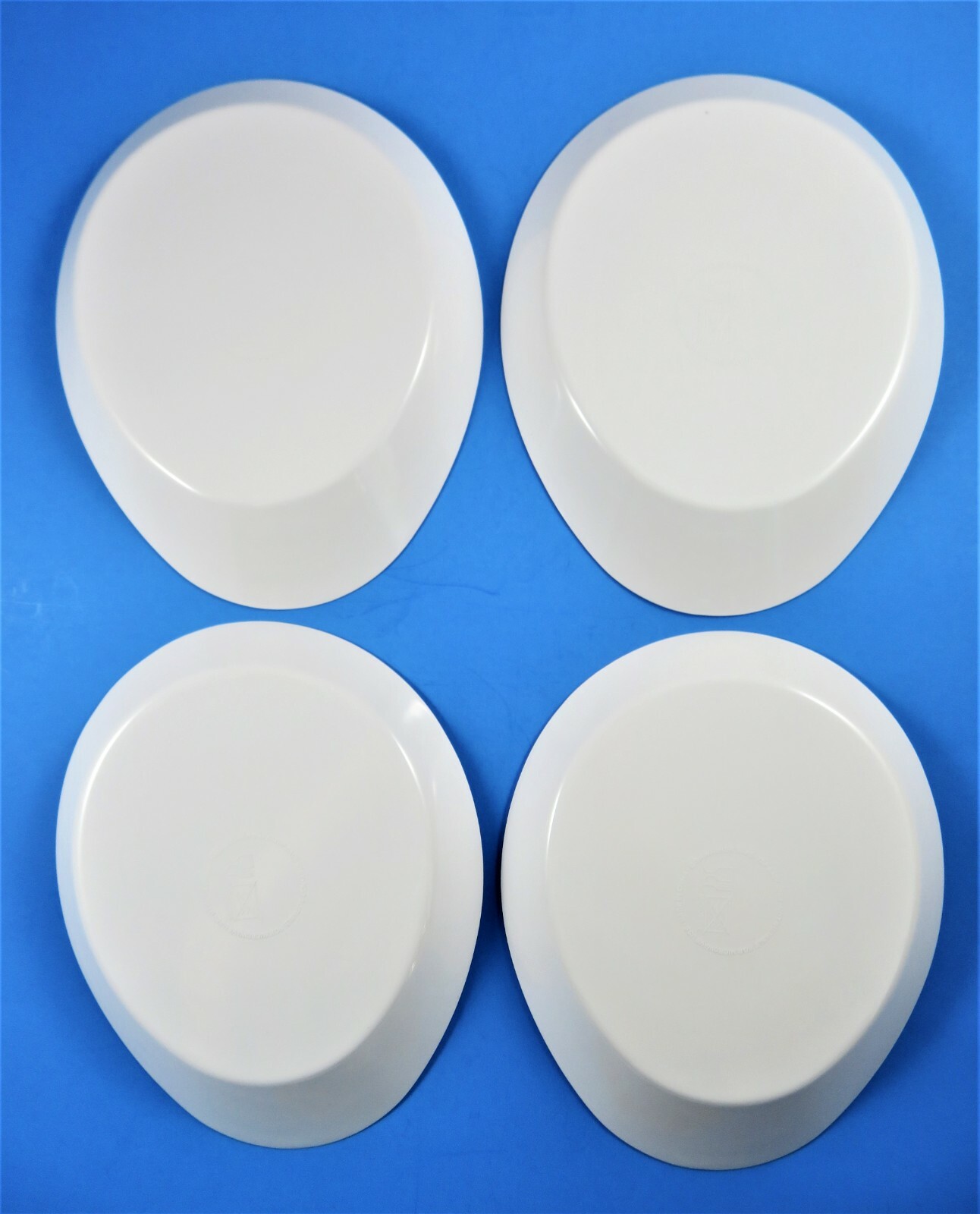 Snack Plates Swimming Pool Theme Heavy Plastic 8 7/8" x 7 1/4" Set Of 4 ...