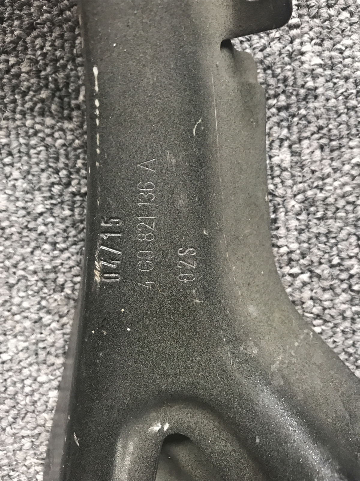 Audi A6 Driver Side Front Support Wing Mounting Bracket 4G0821136A for ...