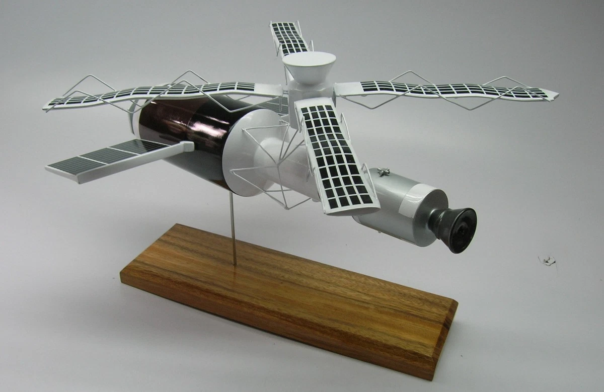 Nasa Skylab Space Station Models