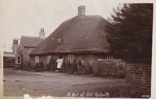 TOCKWITH RPPC BOOT & SHOE INN WITH THATCHED ROOF UNTIL FIRE 1925 & BAY ...