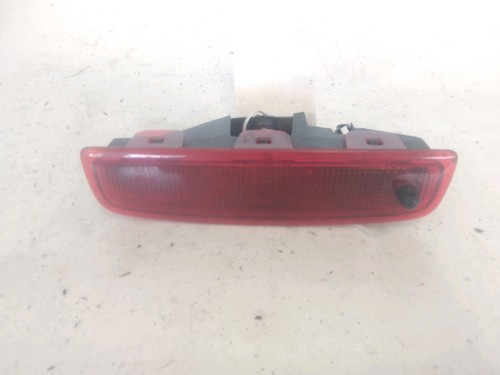 FEU STOP CENTRAL ARRIERE Dacia Logan MCV (KS) 2008 8200690118 | eBay