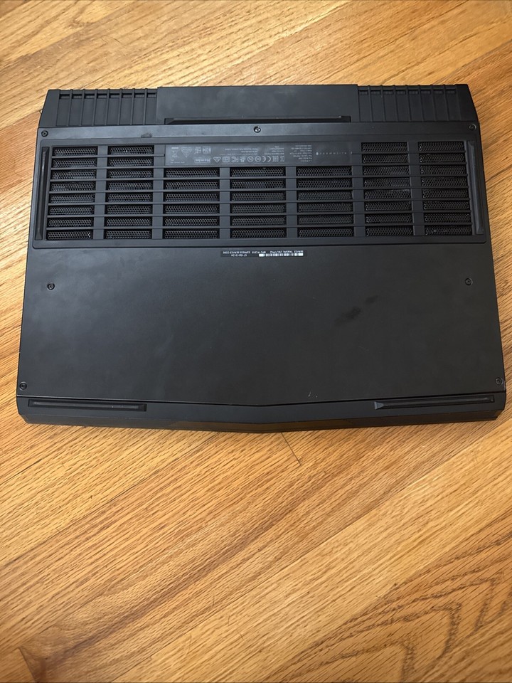 Alienware Gaming Laptop P69GF002 - For Parts | eBay