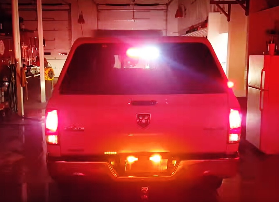 Amber LED License Plate Mount Strobe Warning Light Kit For Truck SUV ...