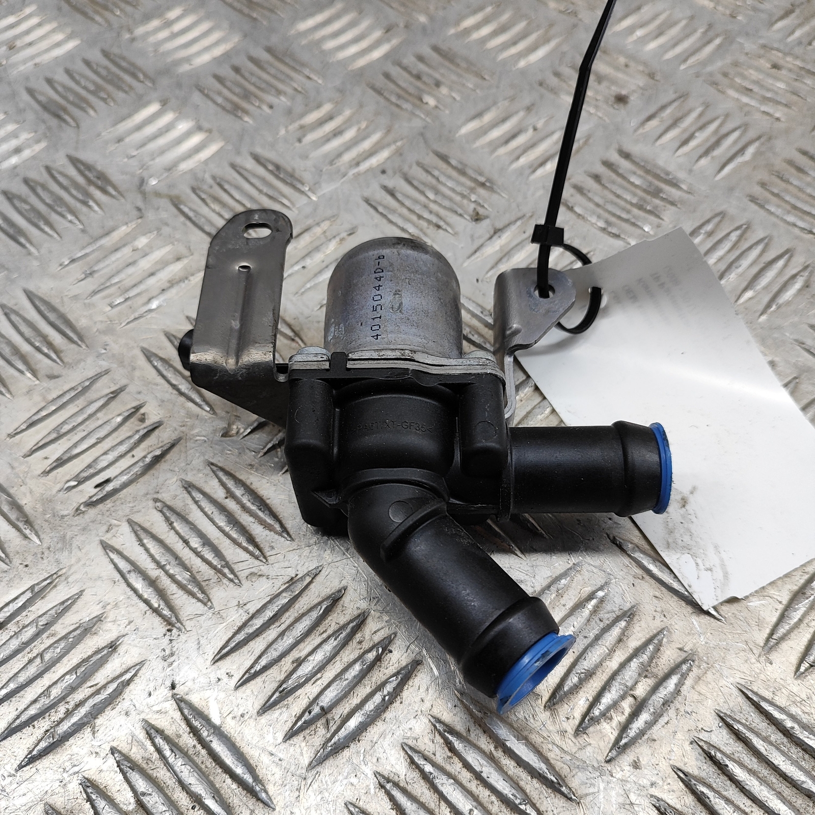 VOLVO XC60 MK2 Wasserkühlerventil 32222659 2.0 Diesel 140kw 2021 ...