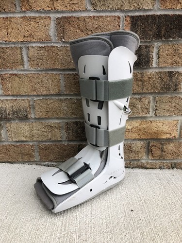 Aircast FP (Foam Pneumatic) Walker Brace / Walking Boot, Medium. Used ...