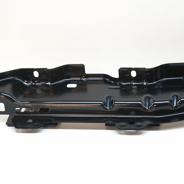NEU PORSCHE CAYENNE 9Y0 FRONTKÜHLERSTÜTZE SPRITZENSCHILD 9Y0805015C ...
