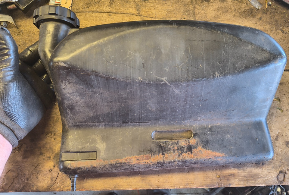 Snapper Rear Engine Rider Gas Fuel Tank 7057243 or 19945 With Cap | eBay