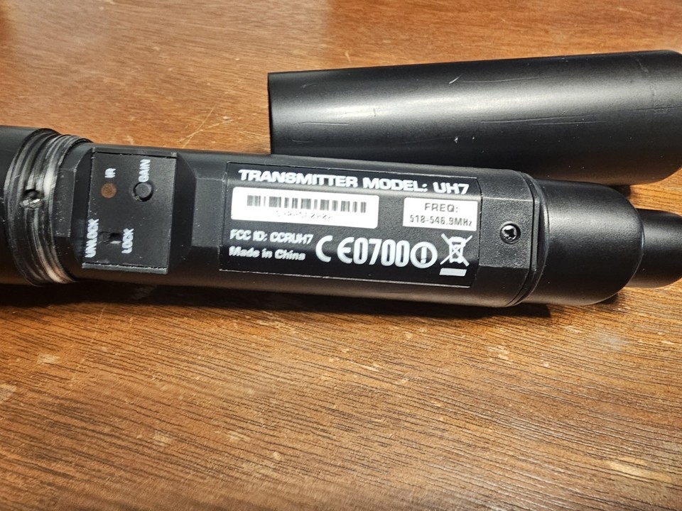 Samson Q8 UH7 Wireless Microphone & UR7 Receiver Untested For PARTS OR ...