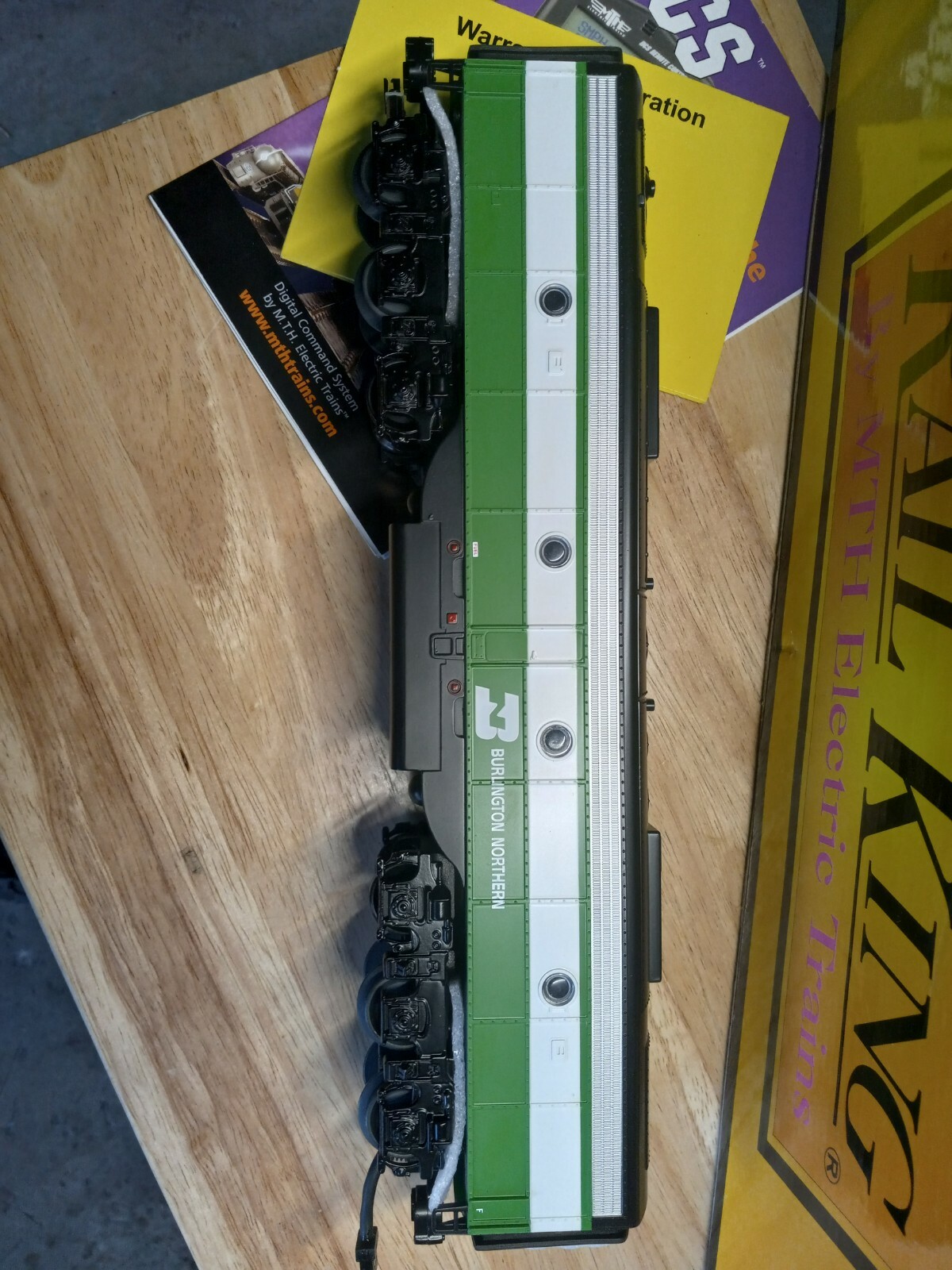 O Scale Mth Burlington Northern E8 B Unit Non Powered 30-2997-3 | eBay