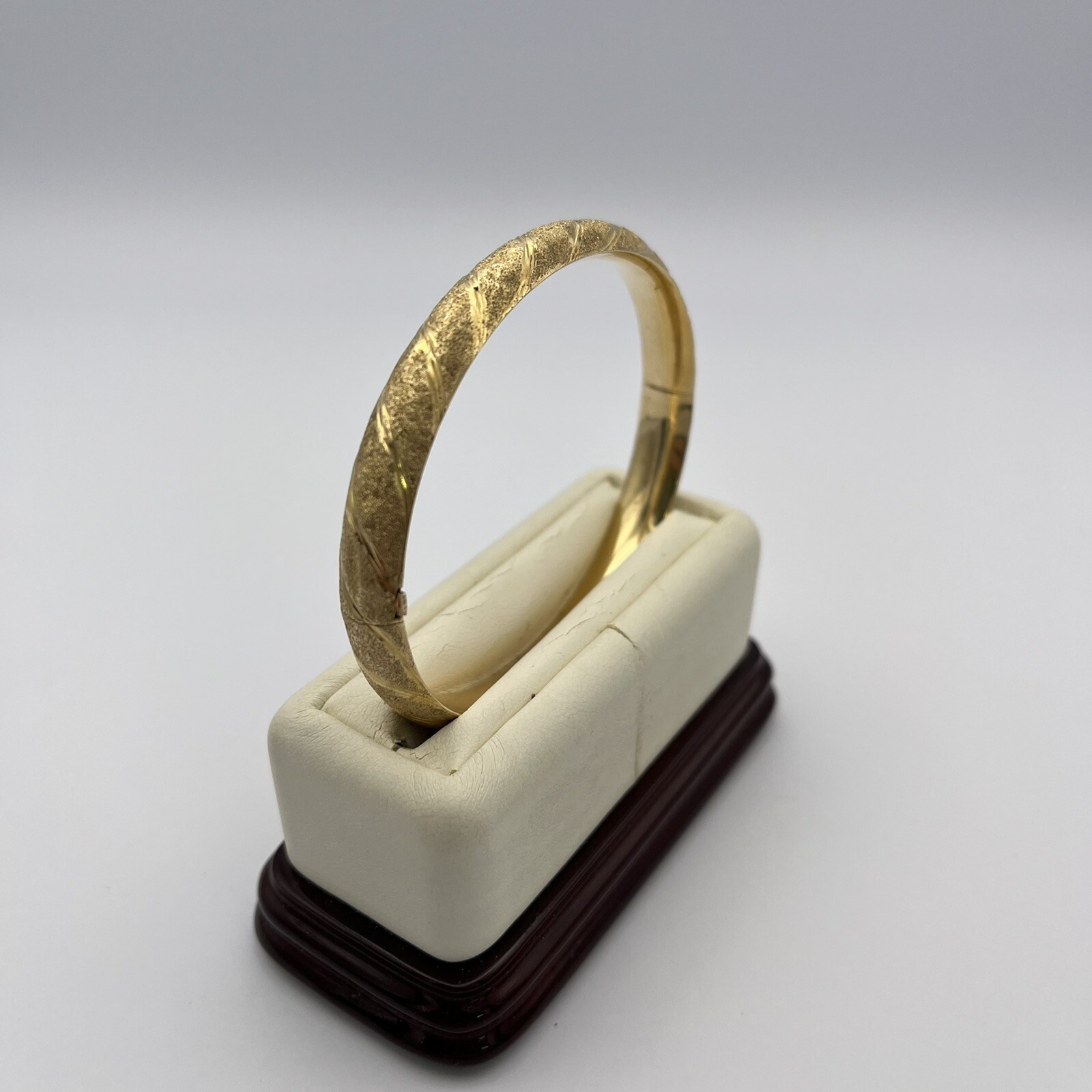 14K Yellow Gold 7.85mm Satin Brushed 7" Bangle Bracelet 10.0 grams | eBay