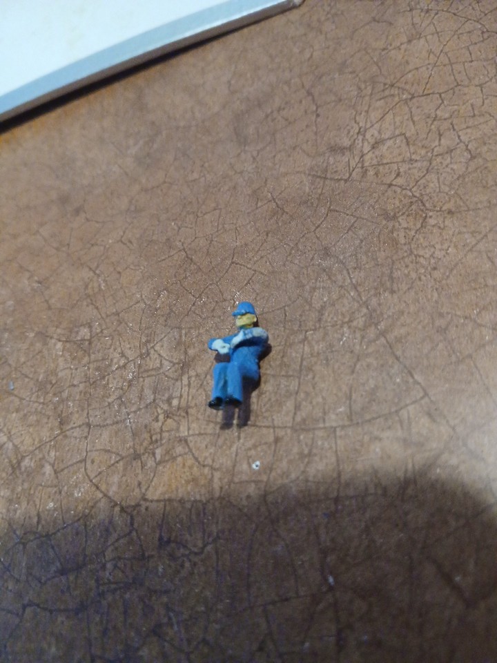 Weston (Division of Campbell) Figures #200 Engineer HO Scale Model Railroad | eBay