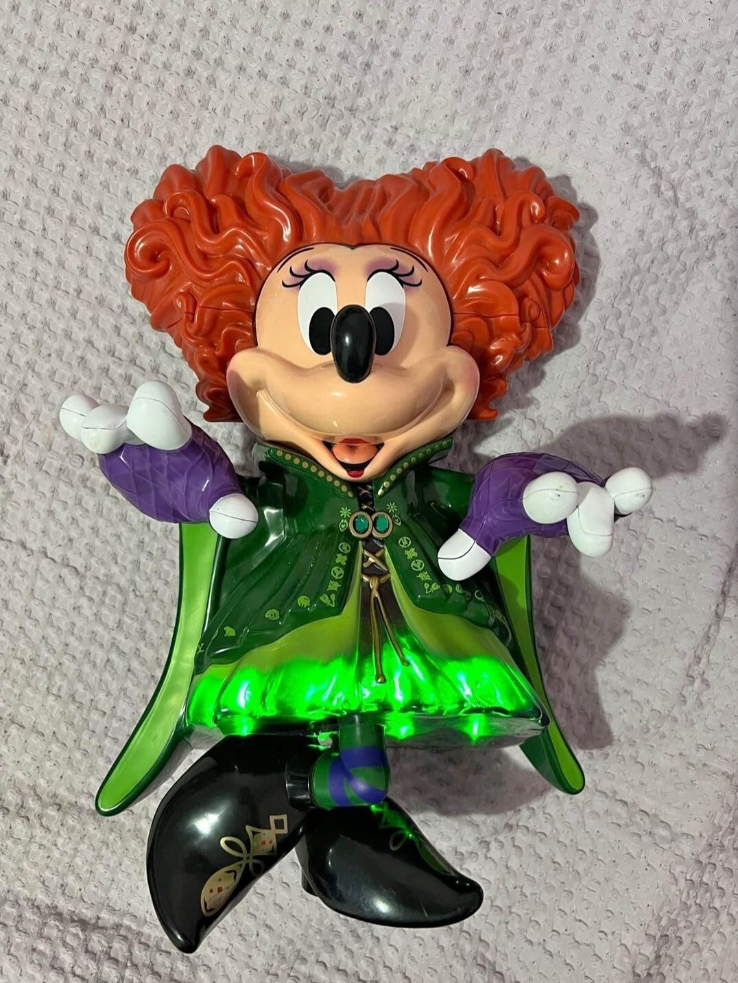 Disney Parks Halloween Minnie Winnie Sipper Hocus Pocus Winifred ...