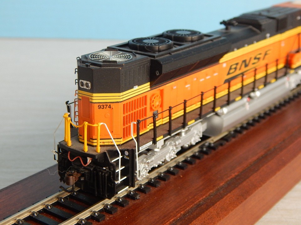 HO MTH 80-2070-0 BNSF SD70ACe Diesel #9374 New | eBay