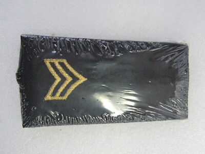 US Army Sergeant E-5 Rank Slip On Shoulder Mark Epaulet Set Large/Male ...