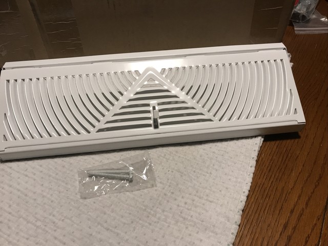 Everbilt E115sw15 In. 3-way Steel Baseboard Diffuser White for sale ...