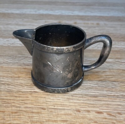 Creamers & Sugar Bowls - Metal Creamer
