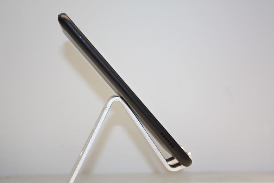 Amazon Fire 7 (12th Gen.) P8AT8Z - 16GB - Wi-Fi - 7 in Tablet - Black ...