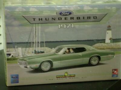 AMT 21777 '71 Ford Thunderbird model kit | eBay