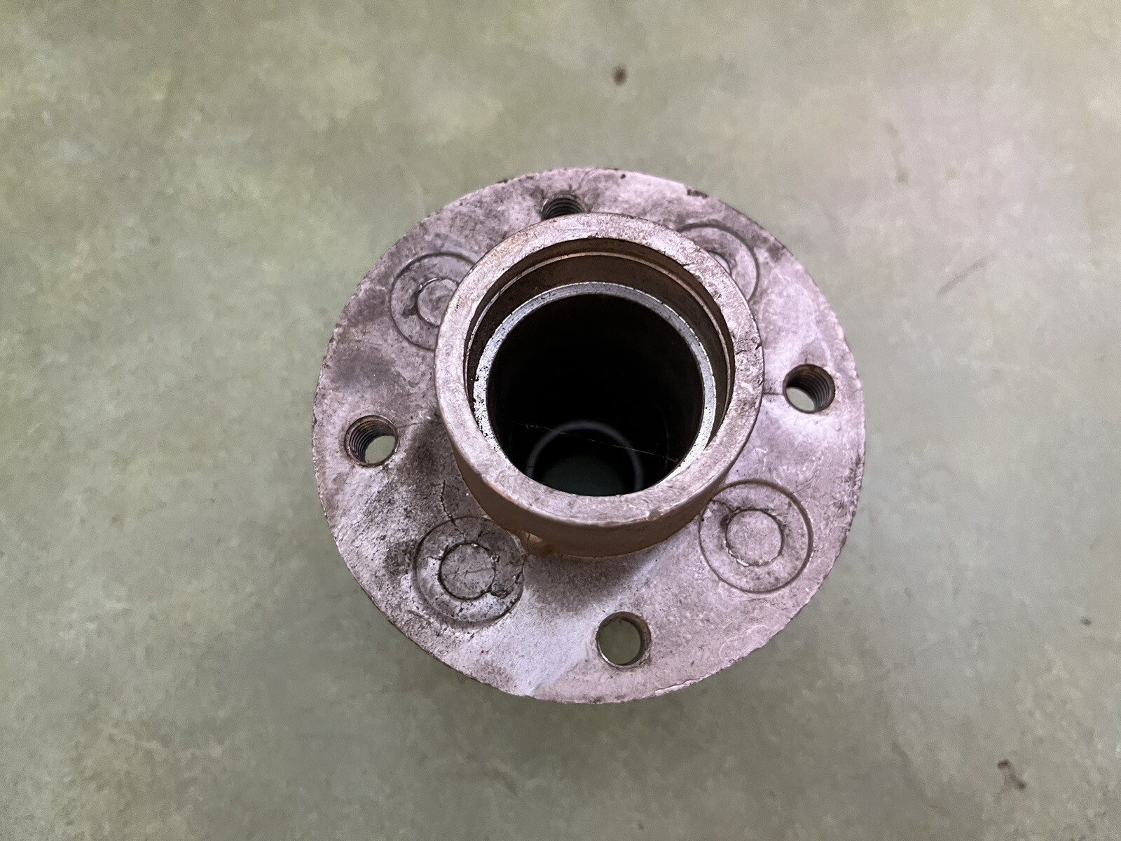 NEW GENUINE WHEEL HORSE 102775 MOWER DECK SPINDLE HOUSING | eBay