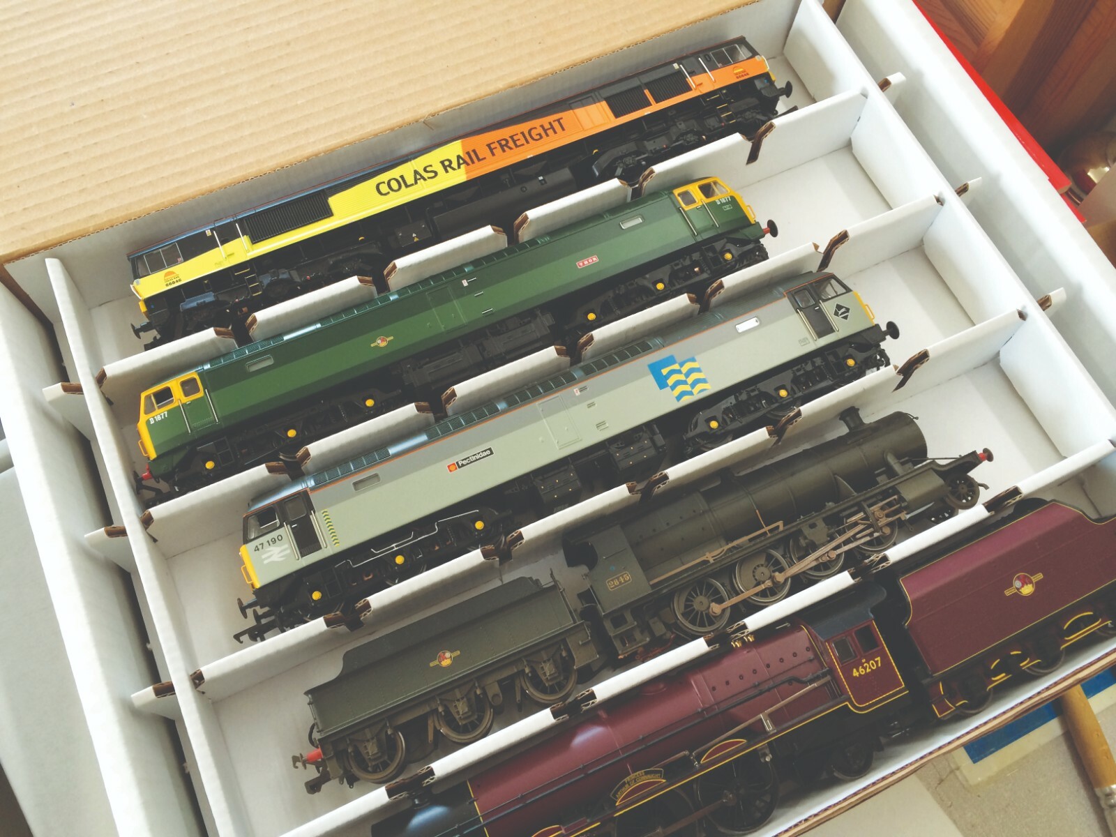 OO Gauge Model Railway Storage The Warley | Grelly UK