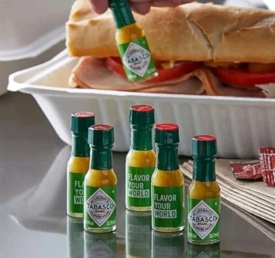 TABASCO BRAND 144 Count Green Jalapeno Pepper Sauce, 1/8 Oz Mini ...