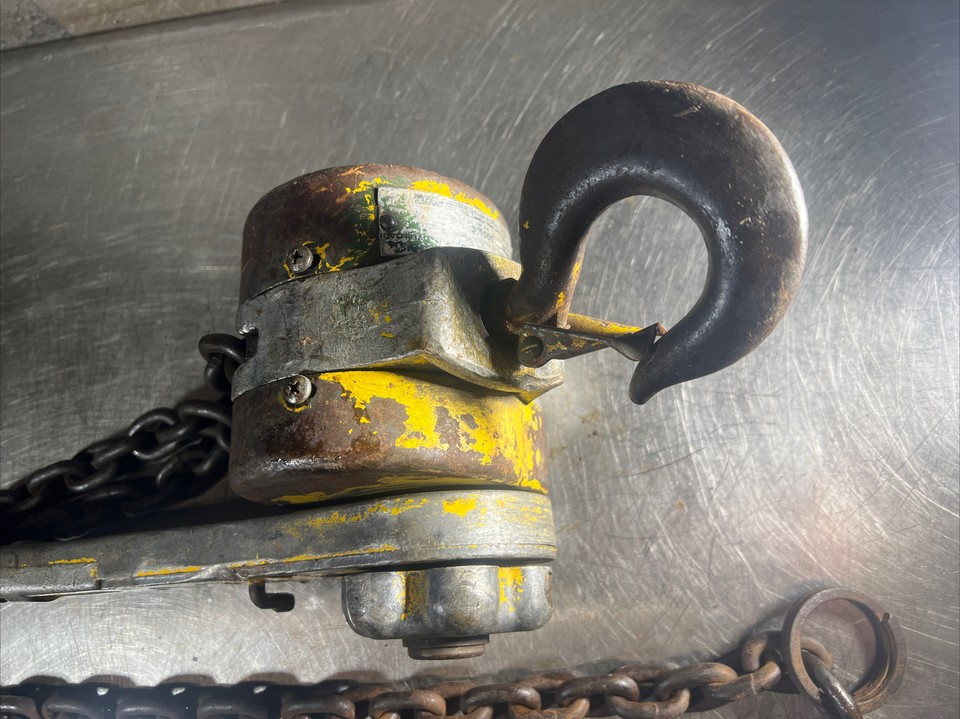 Tugit 1 Ton Ratchet Chain Hoist Come-A-long Winch Rigging. Item ID #2 ...