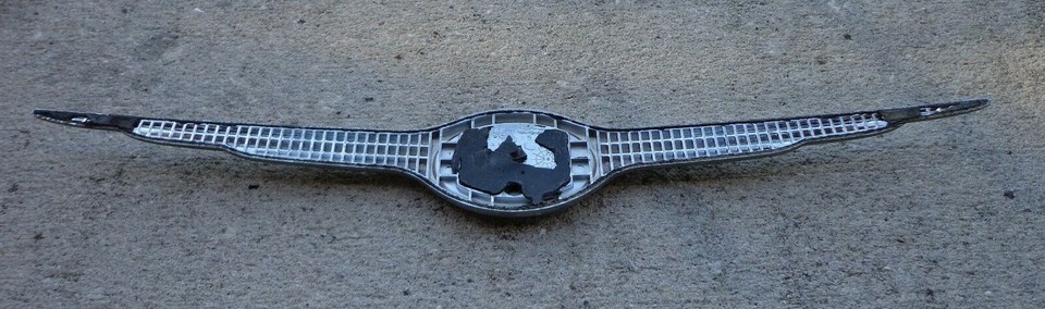 Chrysler wing emblem trunk lid badge logo medallion trunk Sebring 300 ...
