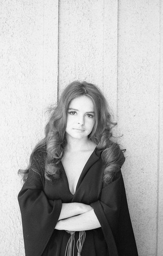 Doris Nieh negative, sexy pin-up girl Susan Bernard, actress 1970 ...