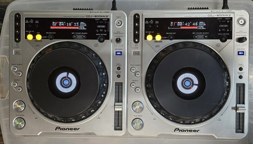 Clean Pioneer DJ CDJ-800MK2 set of 2 DJ Turntable CD MP3 W/ Power ...