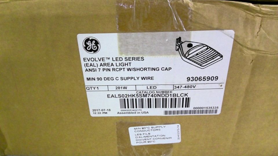 GE 93065909 EVOLVE LED EAL AREA LIGHT EALS02HK5SM740NDD1BLCK 281W 347 ...