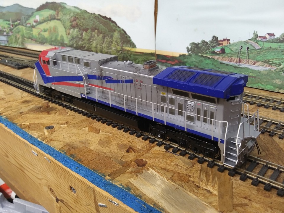 HO Kato/Athearn/Bowser AC4400CW GE Demonstrator #2000 Kitbash Project ...