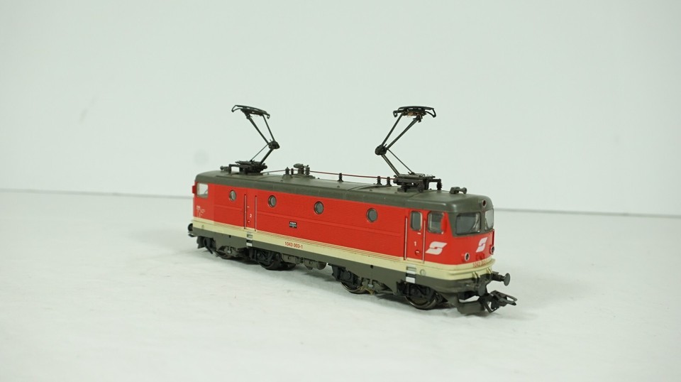 Marklin HO Scale BR German Railway Type 1043 Electric Engine Delta Item ...