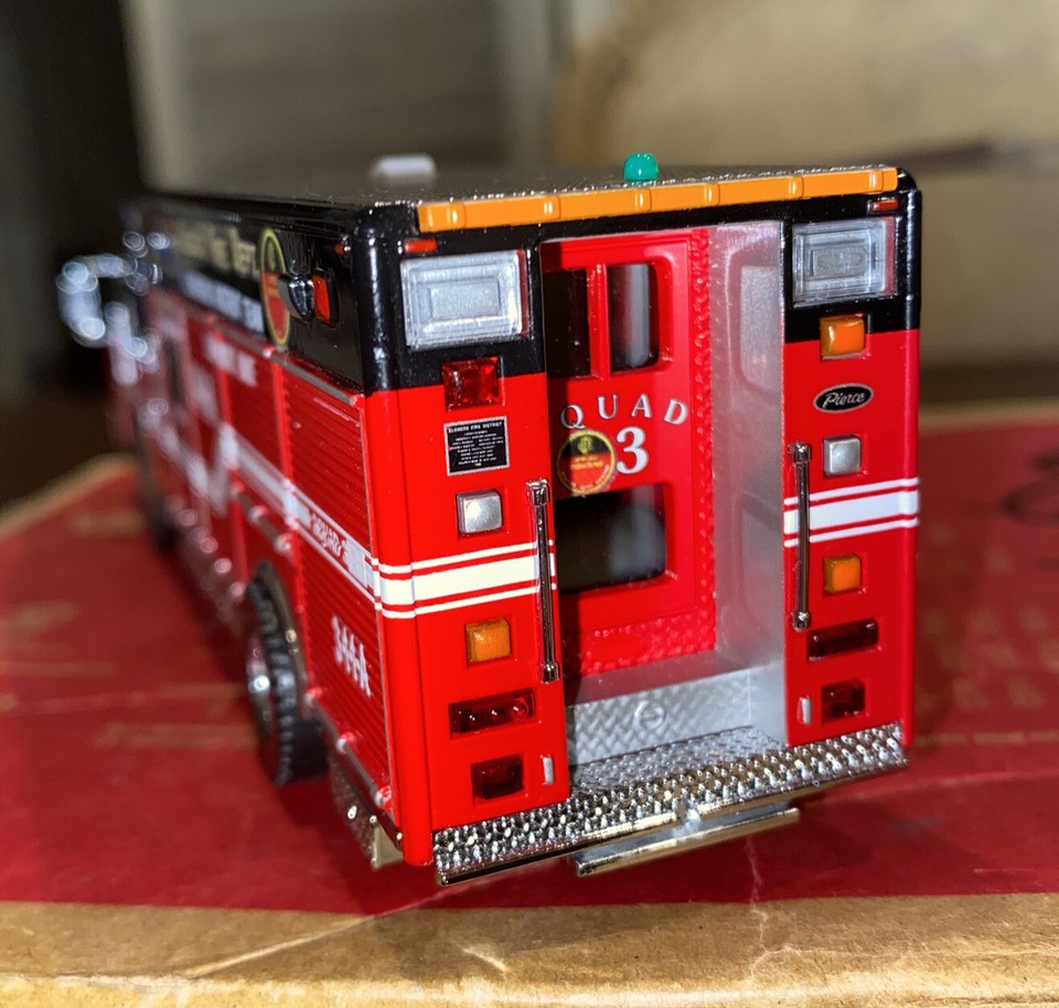 Code 3 Chicago Fire Dept Hazardous Incident Team Pierce Heavy Rescue ...