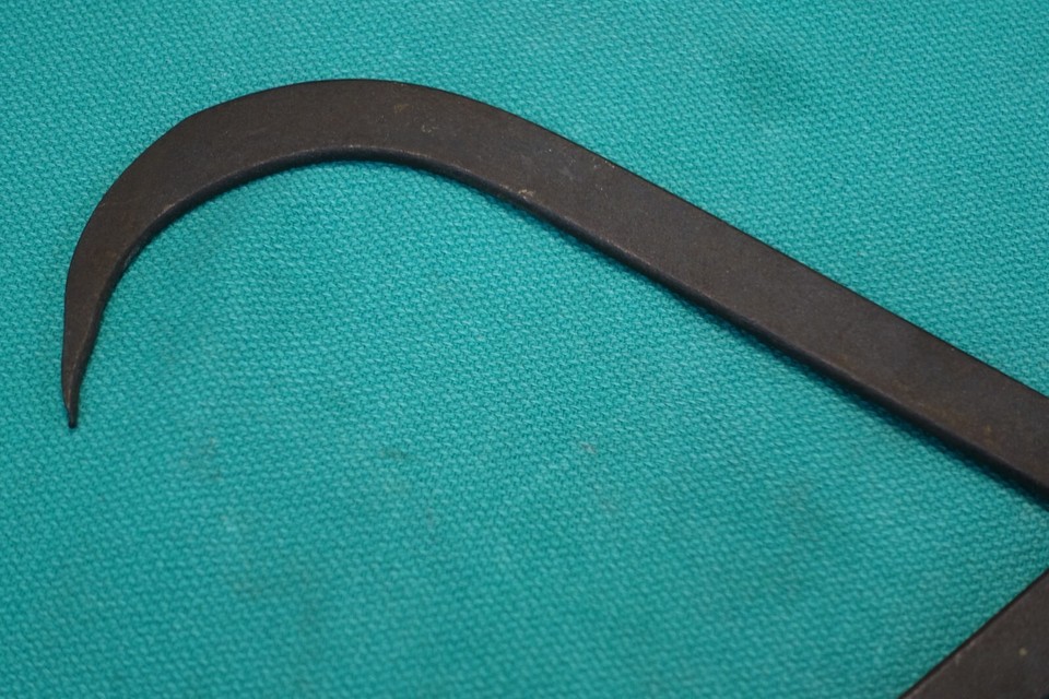 Vintage Primitive Metal Ice Block Tongs Hook Hangar Hay Grabber Steel ...