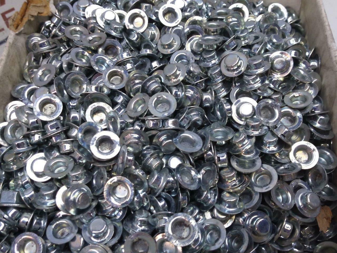 Pack of 100 Fastenal 11120180 3/8" Zinc Stud Rod End Washer Cap Push ...
