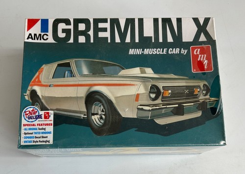 AMT AMT1077/12 1974 AMC Gremlin X Mini-Musclecar Model Kit T216 1/25 ...