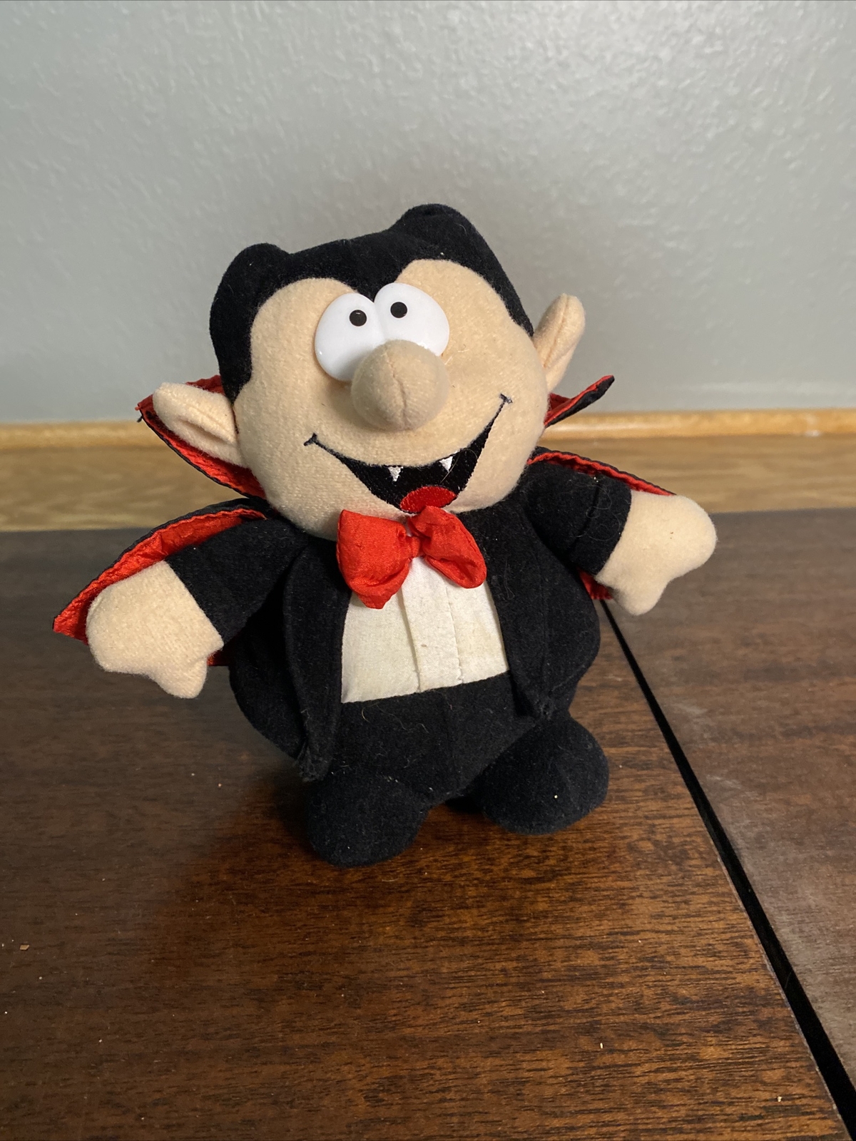 Great American Fun Corp Vintage Dracula Halloween Decor Collectible ...