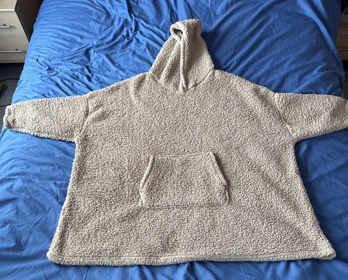 TU Beige Borg Oversized Fleece Hooded Blanket - Size XL | eBay